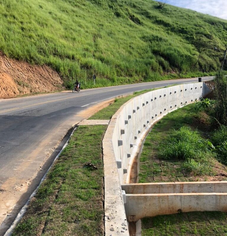 Concluídas as obras de contenção de encosta em Barra do Piraí (RJ ...