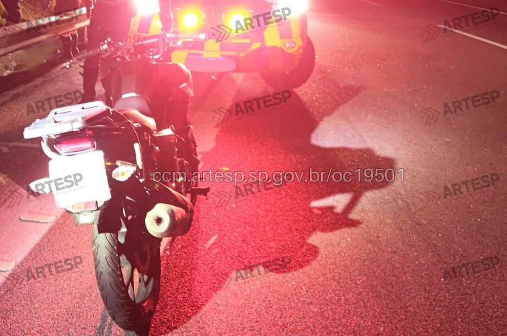 Motoqueiros morrem em acidente na Raposo Tavares, Cotia (SP). - Estradas